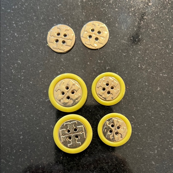 Tory Burch | Other | Tory Burch Yellow Gold Button Set | Poshmark